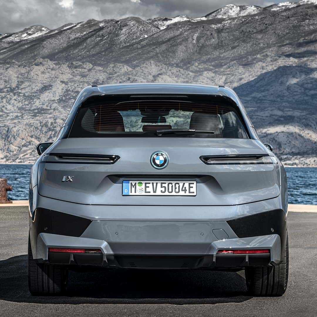 The first-ever all-electric 2022 BMW iX | BMW Toronto