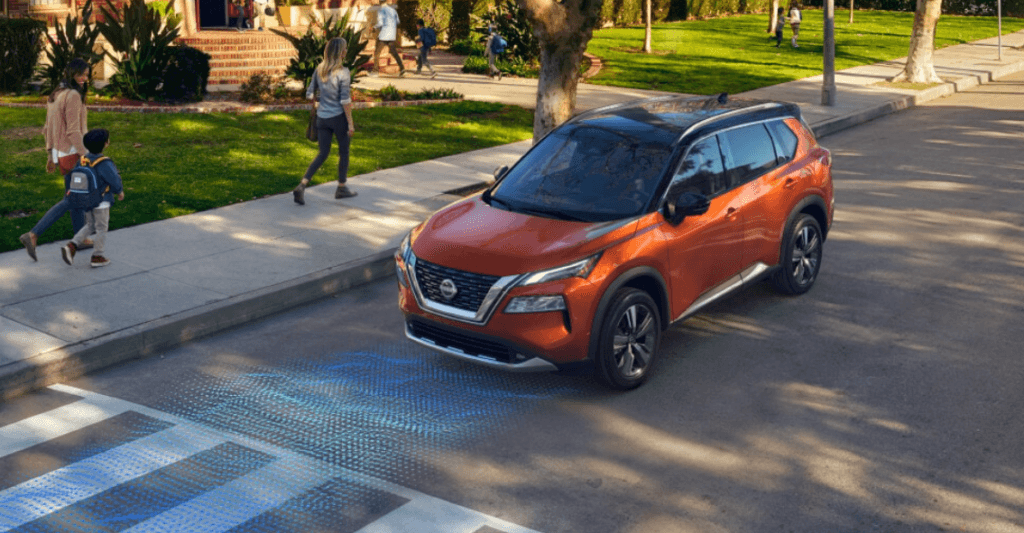 2022 Nissan Rogue vs Pathfinder | Planet Nissan