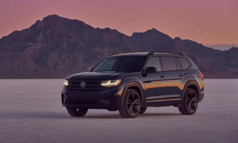 2023 Volkswagen Atlas SEL R-Line Black: 2023 April Sales Event ...