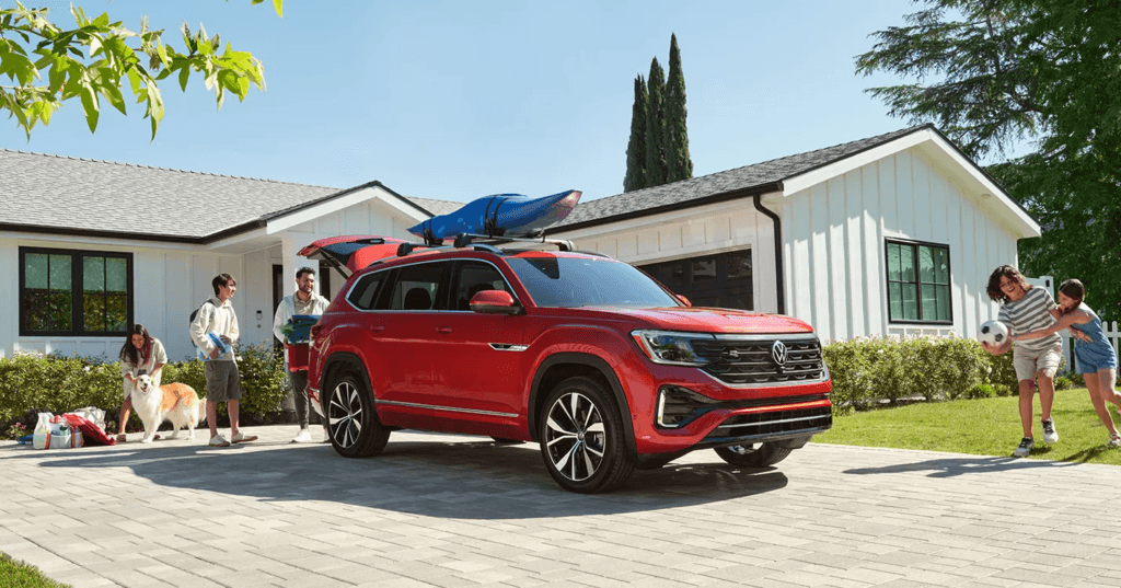 Compare 3-Row SUVs: 2024 VW Atlas vs 2024 Ford Explorer | Safford ...